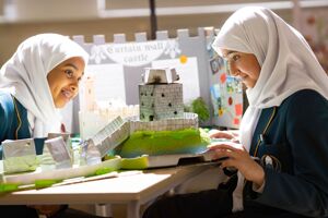 Islamia Girls Image Gallery - School Gallery - Islamia Girls School